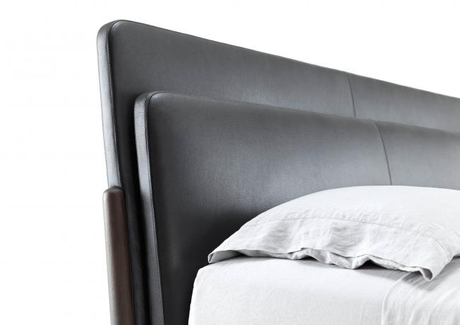 Wooden bed with padded headboard Bowery - BertO
