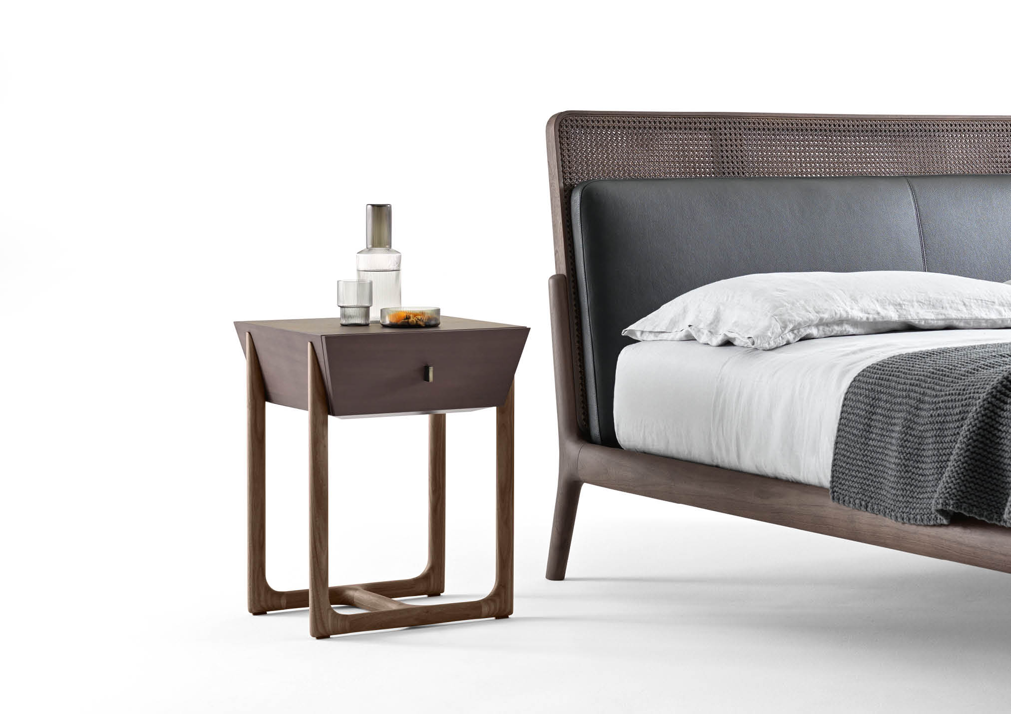 Design bedside table Serenas - bertO